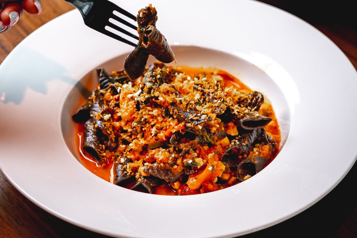 Chef Carol Reyes: Blending Tradition and Innovation in Gastronomy ...