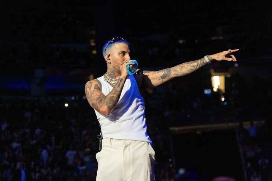 A Guide to Reggaetón: Music, History, Popular Artists