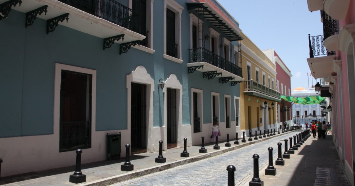 Swashbuckler's Dueling Pianos | Discover Puerto Rico