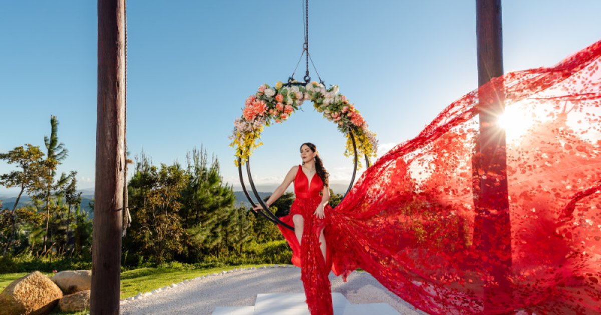 Flying Dresses Puerto Rico | Discover Puerto Rico