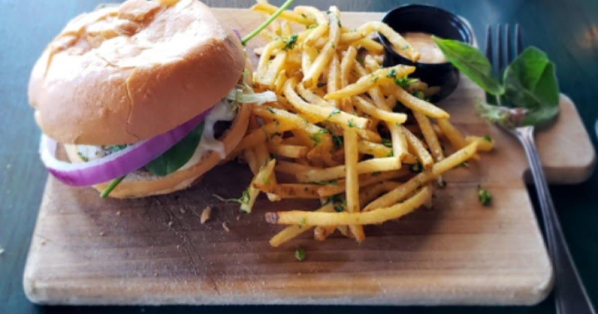 Bambu Burger - Carolina | Discover Puerto Rico