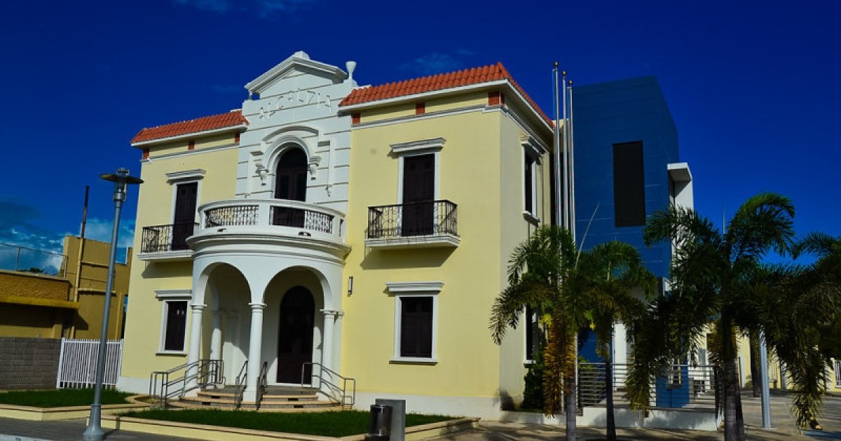 Casa Alcaldía de Santa Isabel | Discover Puerto Rico